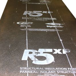 Panneau isolant noir structurel R-5 XP 9' x 4' x 1-3/16", fibre de bois ...