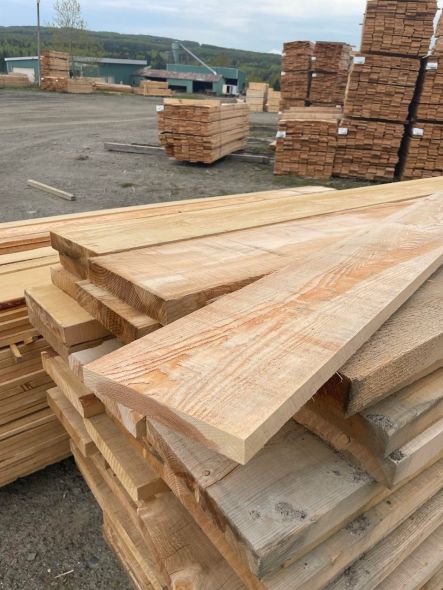 Pruche est vert brut 1"X6"X 8' | Matériaux Pont Masson